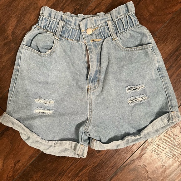 Aaron & Amber | Shorts | Aaron Amber High Waisted Cinched Detail Jean ...